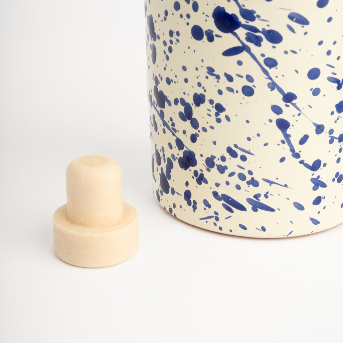 Blueberry Oil & Vinegar Bottle – Hot Pottery